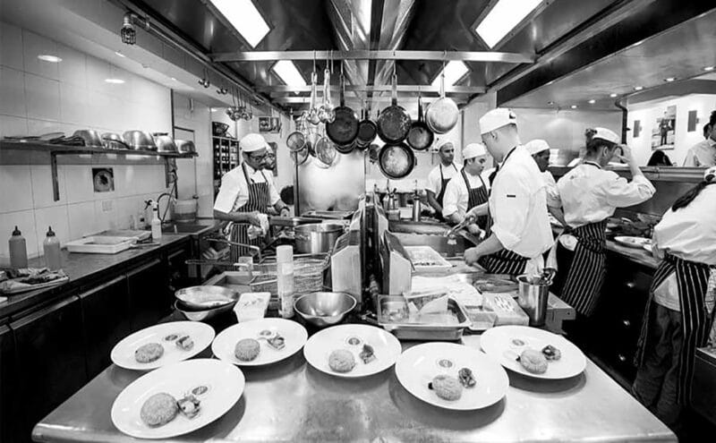How to Become a Chef in Australia? - International Student, Study, Work ...